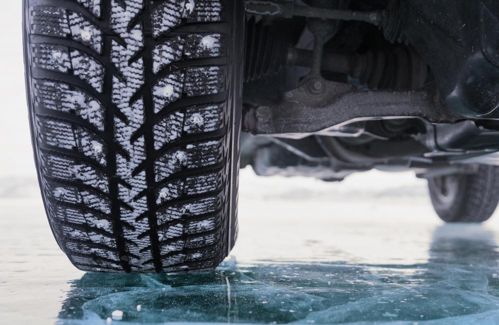 Why do Bridges Freeze Before Roads? (with pictures)