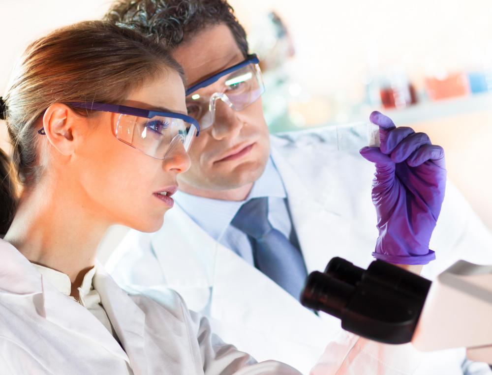 What is a Clinical Biochemist? (with pictures)