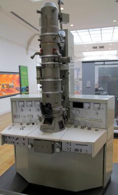 What Is Radioactivity? (with pictures)