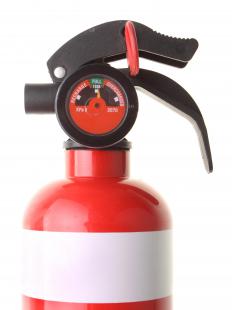 What Is a Carbon Dioxide Fire Extinguisher? (with picture)