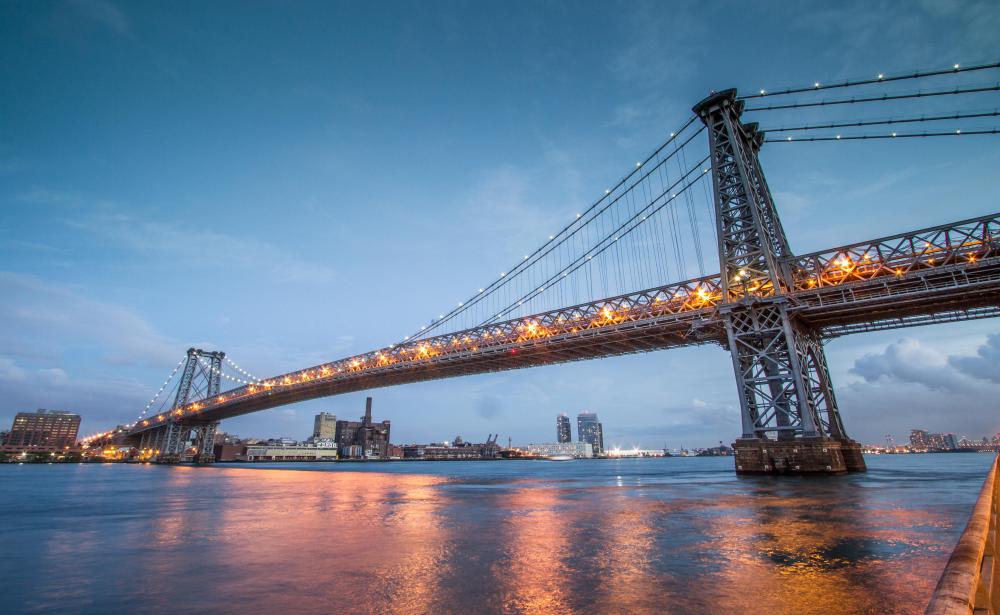 What is a Suspension Bridge? (with pictures)