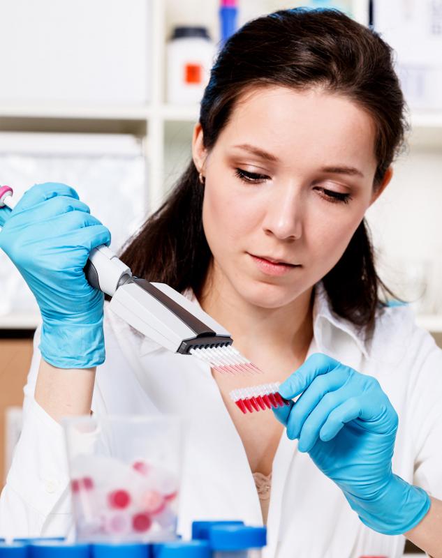 What are Biopharmaceuticals? (with pictures)